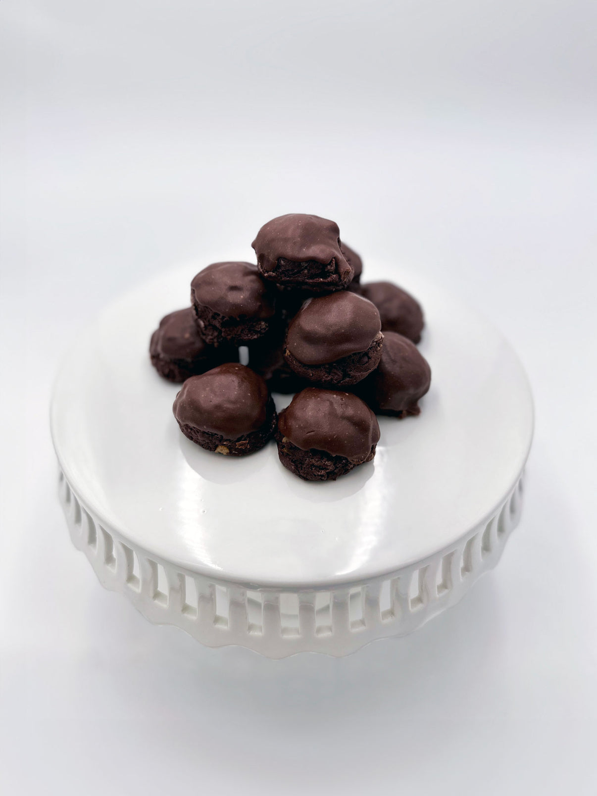 Italian Chocolate Ball – Layers Sensational Cakes